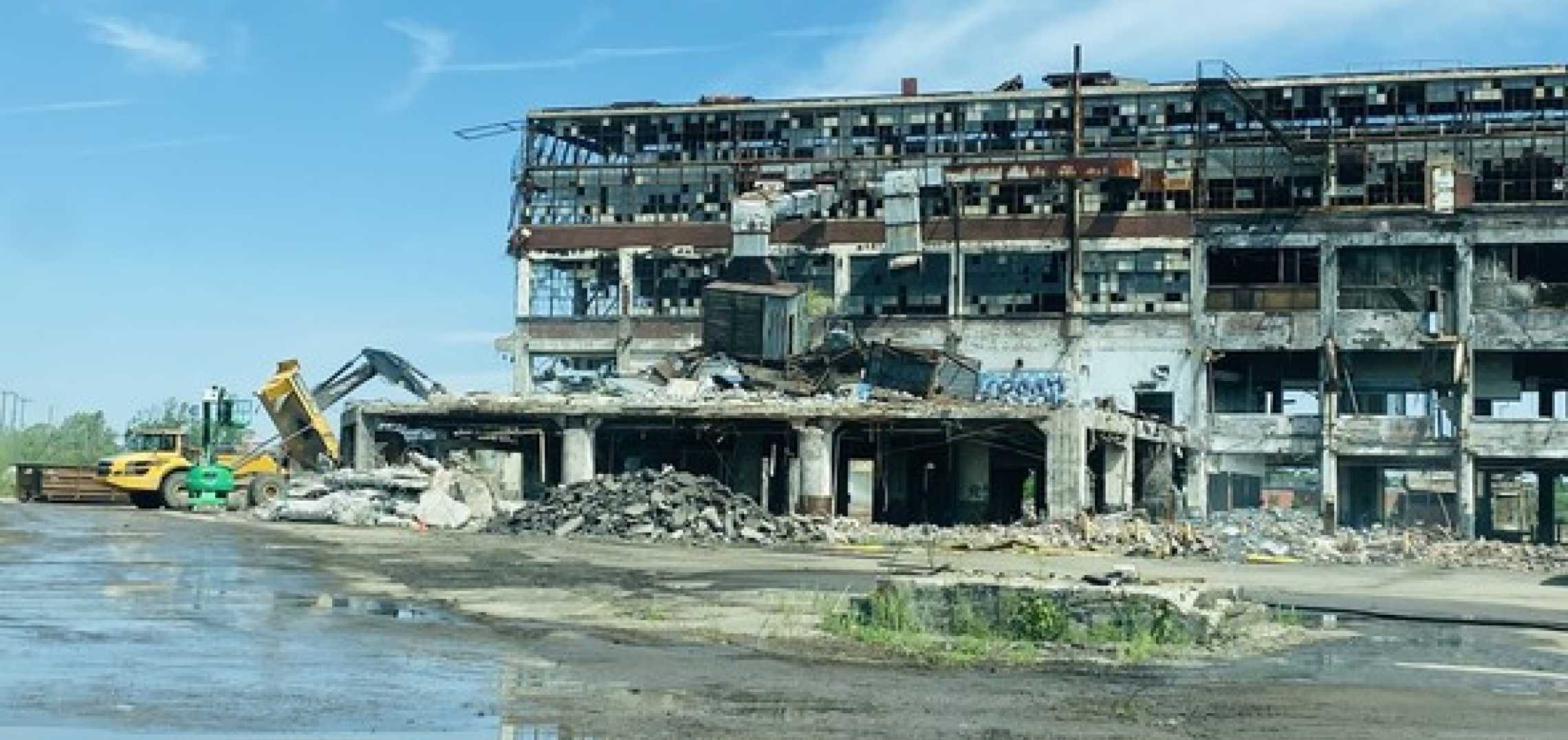 Former auto plant near City Airport undergoing demolition ...