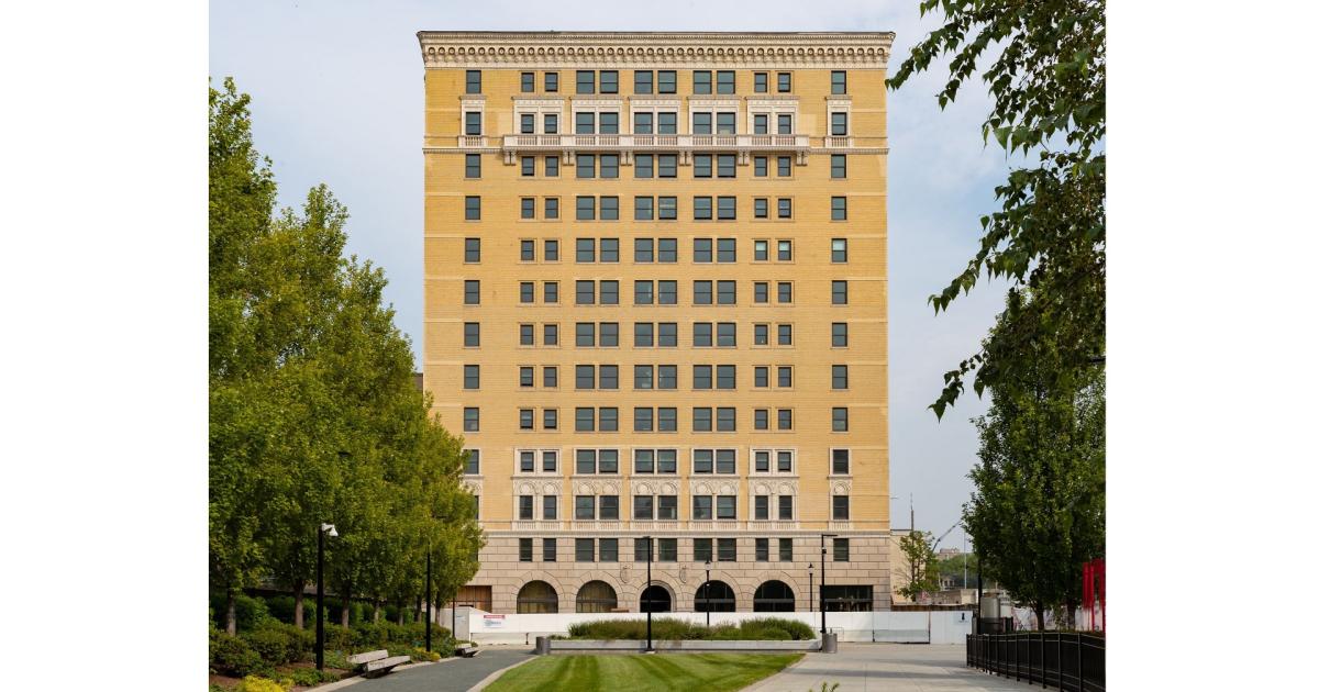The Eddystone prepares for new tenants | Urbanize Detroit